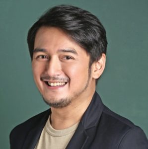 Dominic Ochoa - Biography Line
