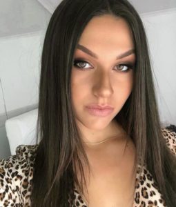 Bella Paige Bio, Age, Career, Dating, Income, Height, Award, Instagram